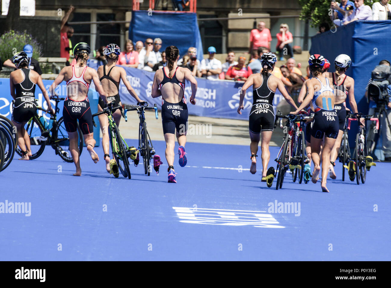 Elite women athlete hi-res stock photography and images - Alamy