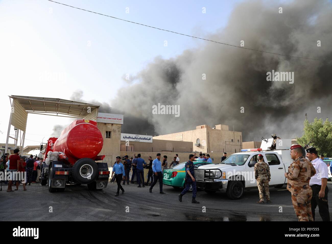 Iraqi firefighters hi-res stock photography and images - Alamy