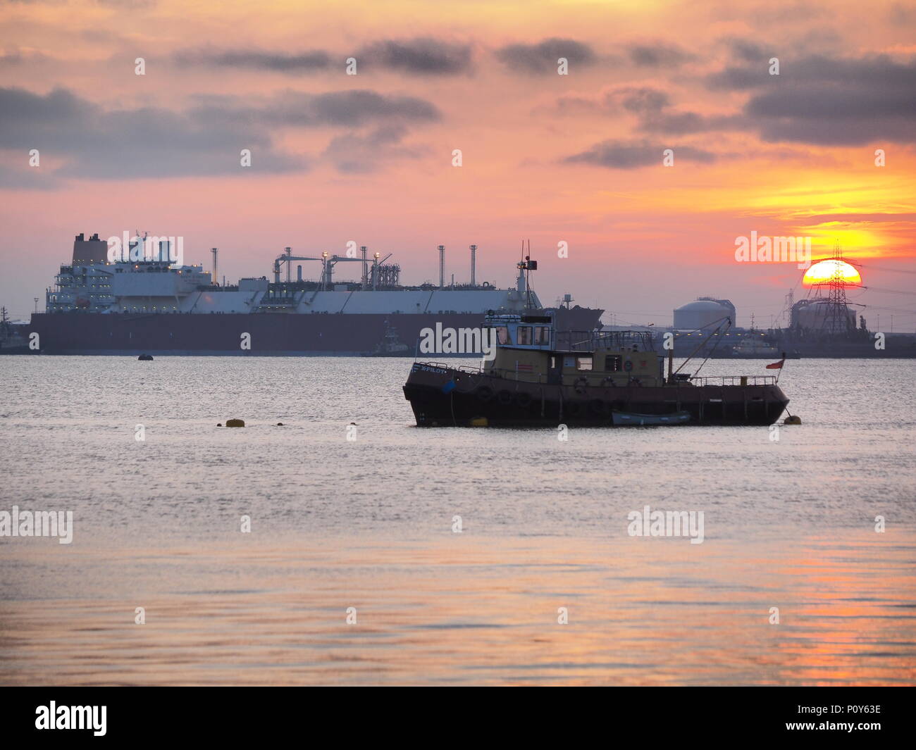 Al bahiya lng hi-res stock photography and images - Alamy