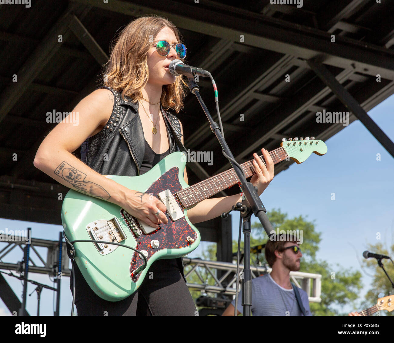 Rebecca lovell live hi-res stock photography and images - Alamy