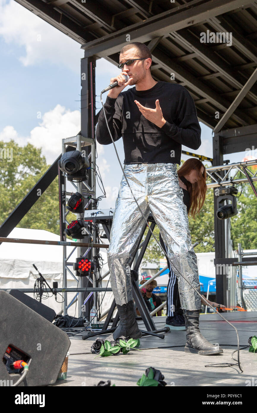 Manchester, Tennessee, USA. 9th June, 2018. Singer SARO during Bonnaroo ...