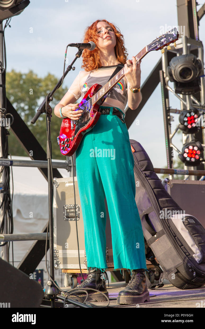 Genessa gariano hi-res stock photography and images - Alamy