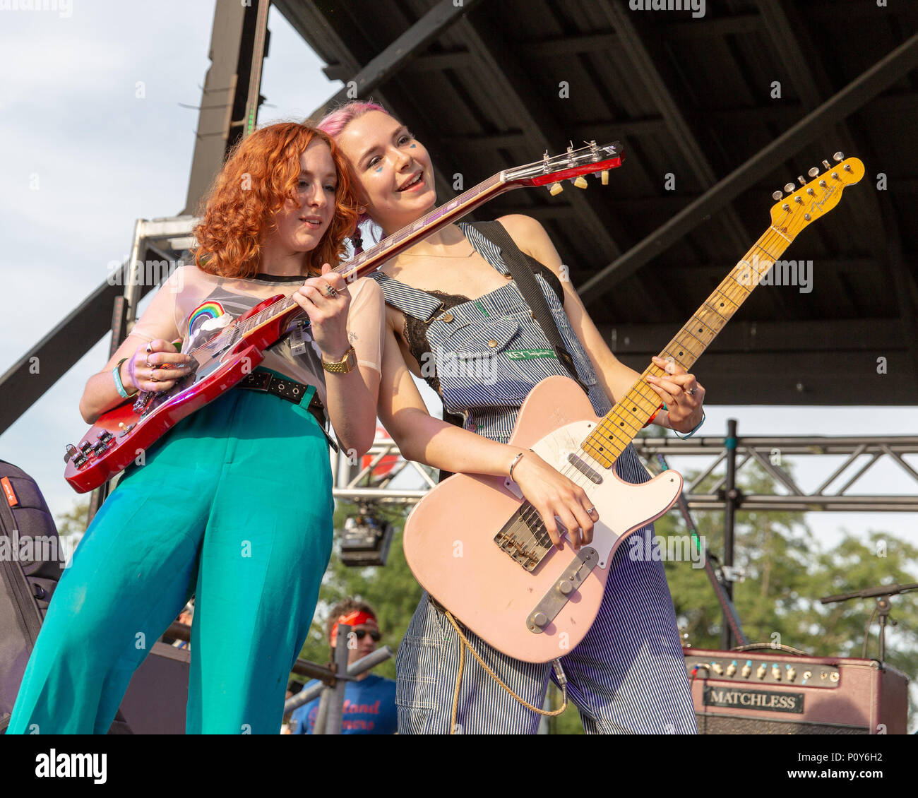 Manchester, Tennessee, USA. 9th June, 2018. GENESSA GARIANO and LYDIA ...