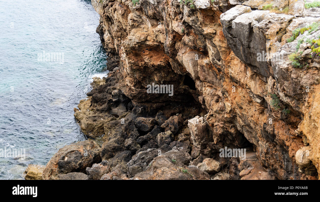 Clear and crystalline sea with white rocks Stock Photo - Alamy