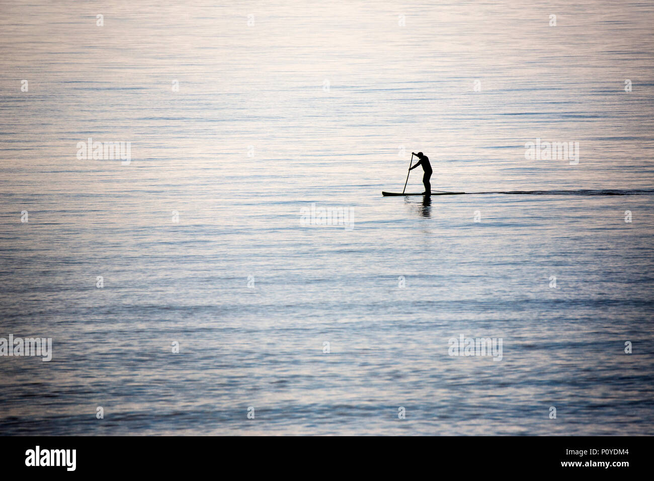 Solo paddle hi-res stock photography and images - Alamy