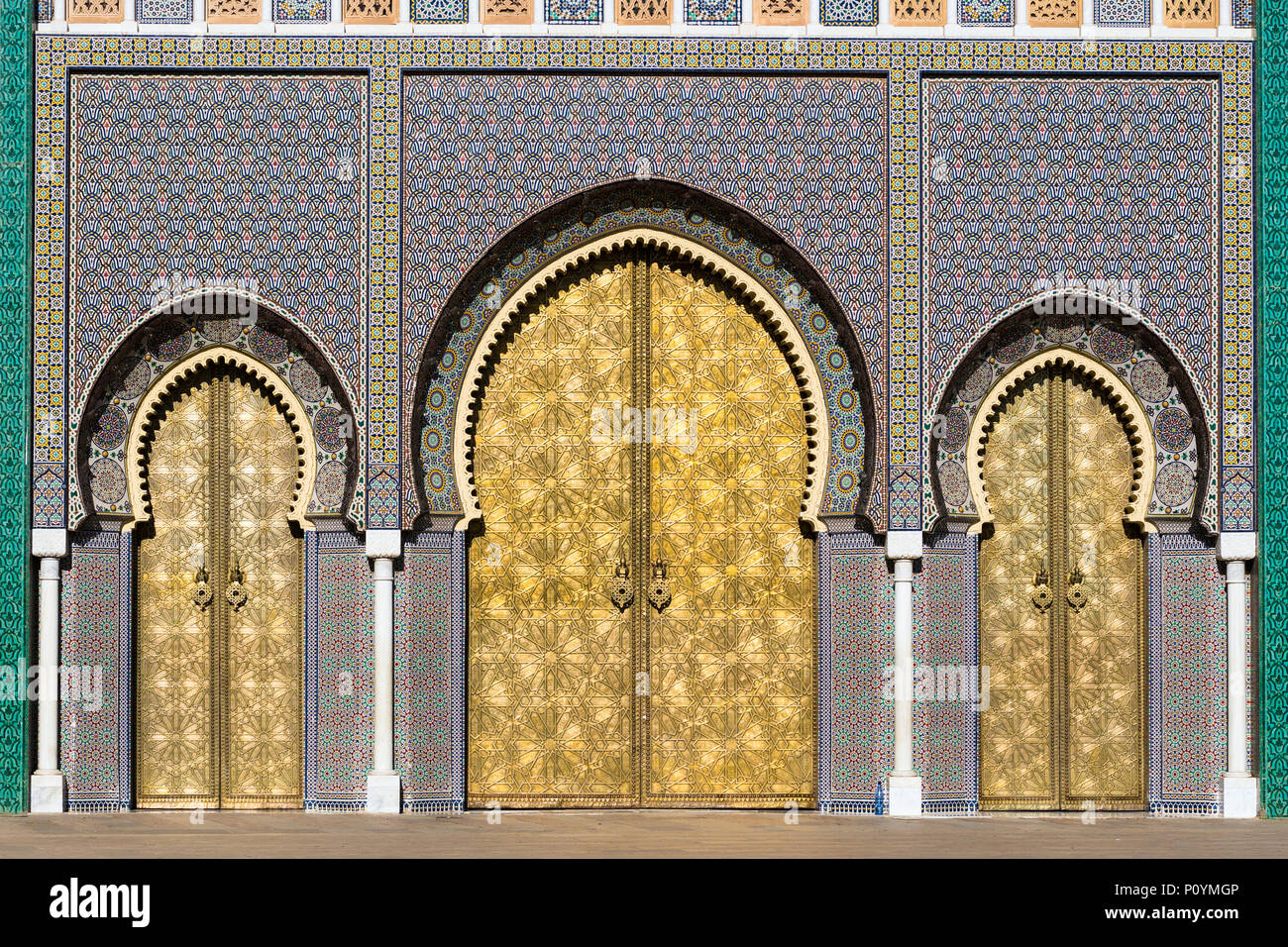 Zellige moroccan hi-res stock photography and images - Alamy