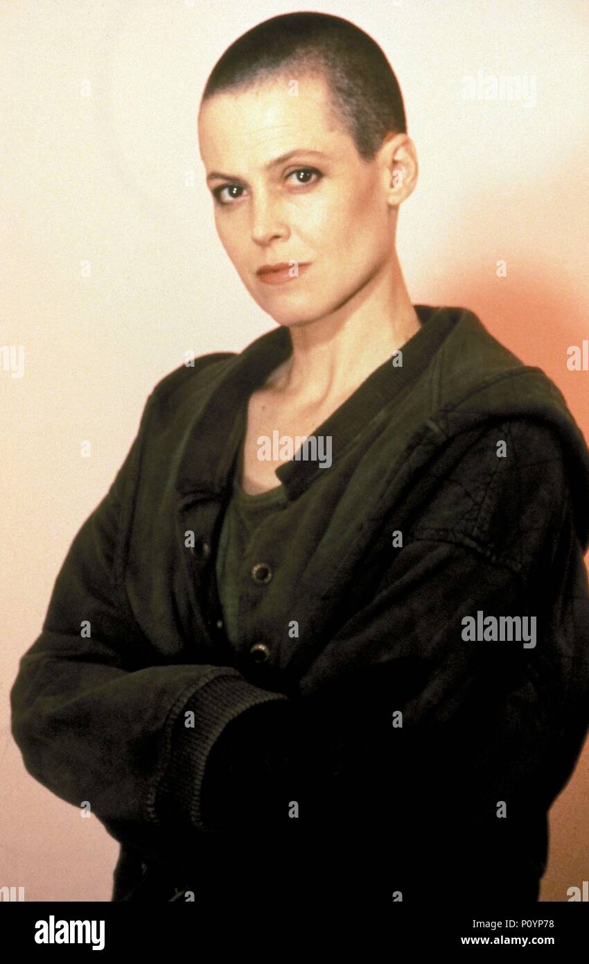 Sigourney weaver alien 3 hi-res stock photography and images - Alamy