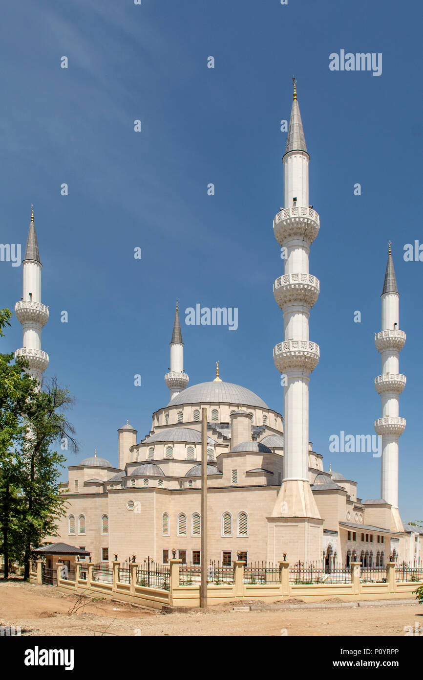 Impressive New Mosque High Resolution Stock Photography and Images - Alamy