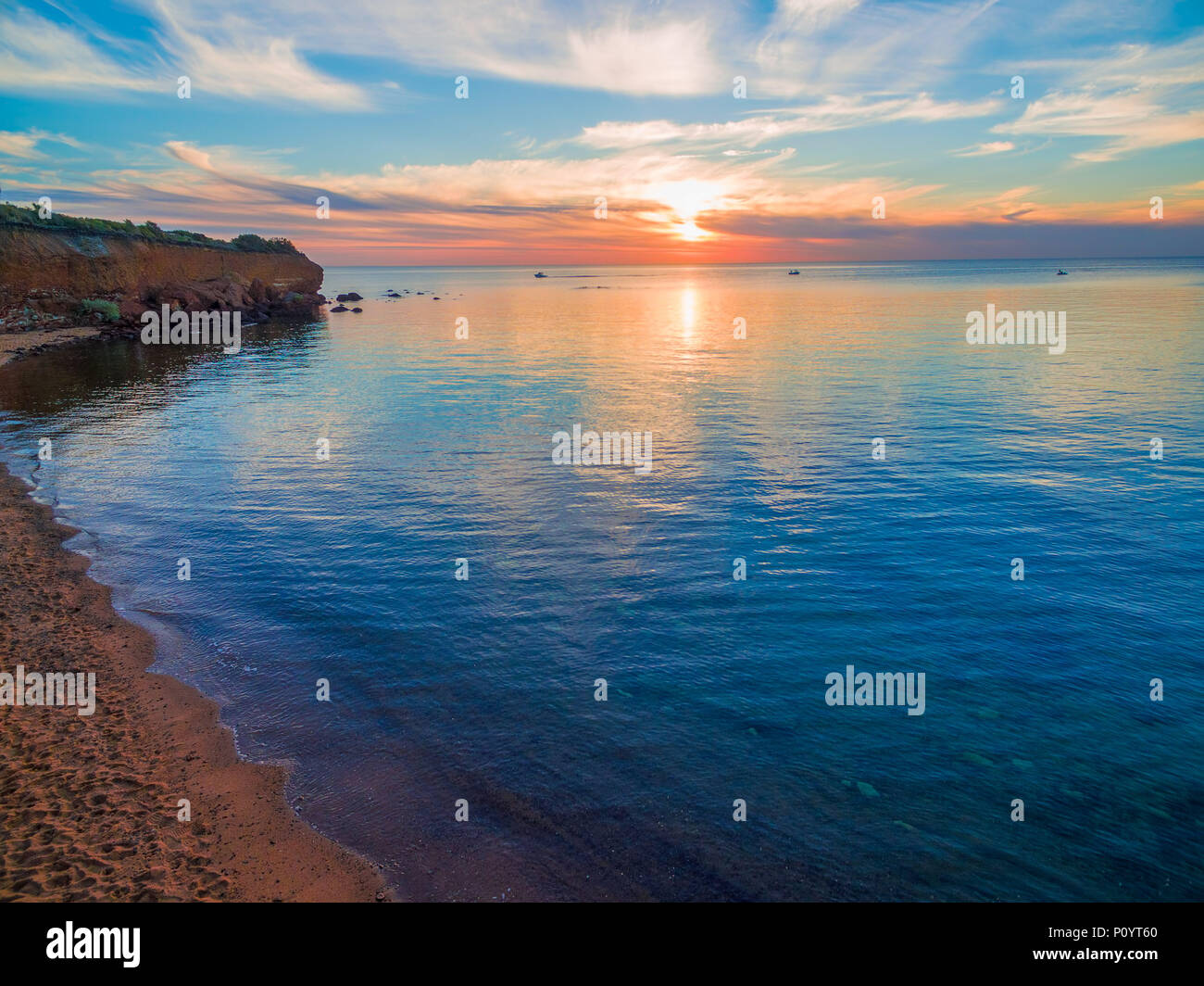 Rugged coastal cliffs hi-res stock photography and images - Alamy