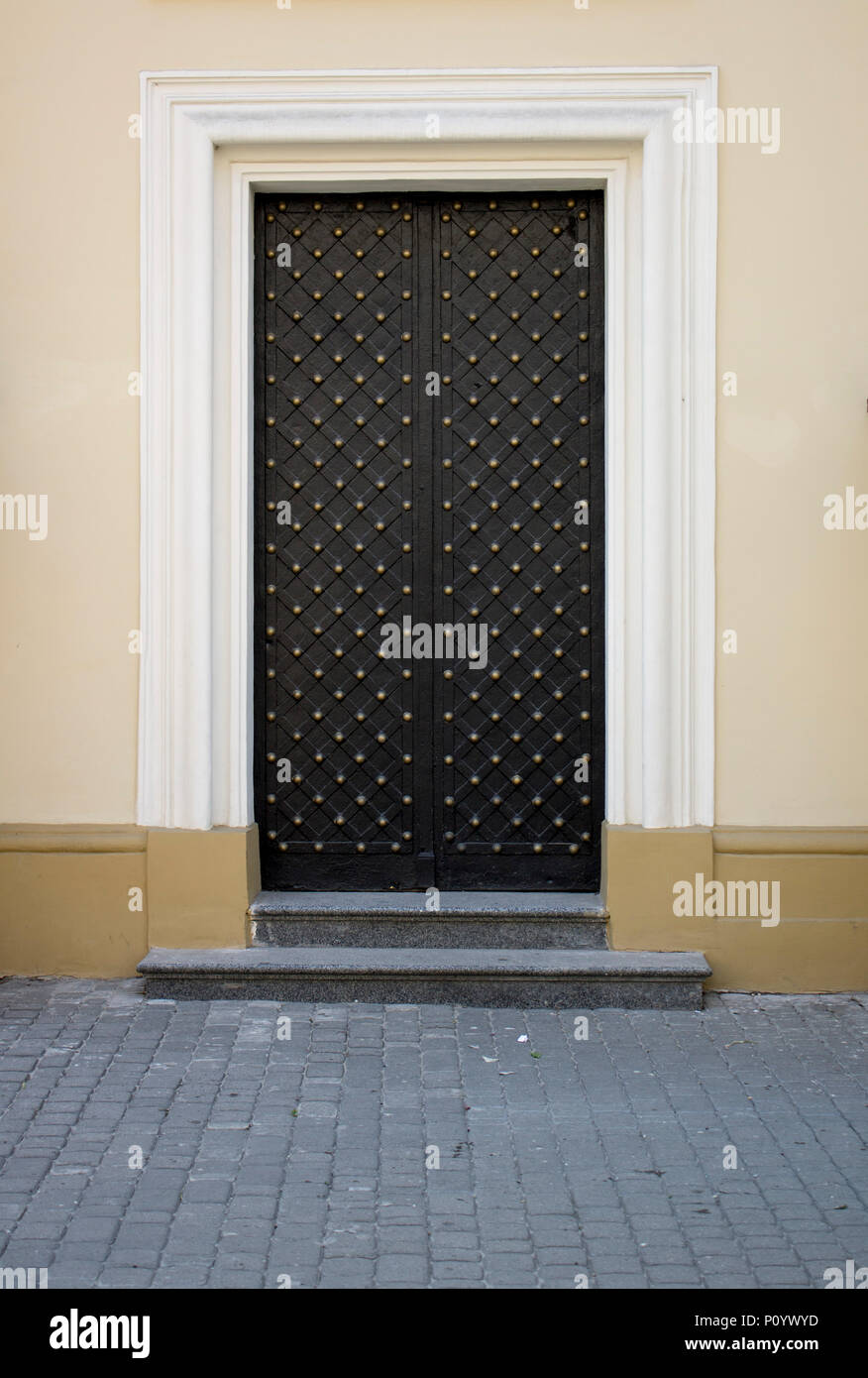 Photo of antique vintage old style wooden door Stock Photo - Alamy