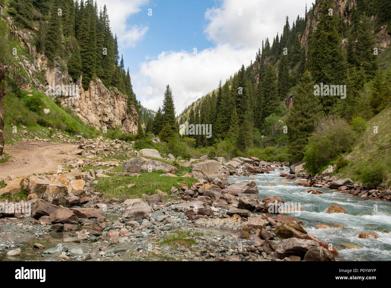 Gorge valley hi-res stock photography and images - Alamy