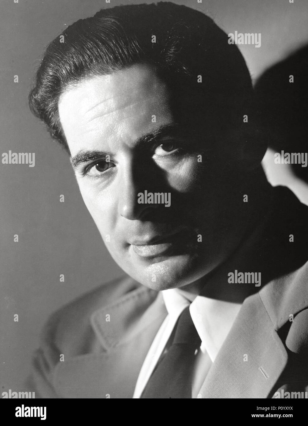 Stars: LEO GENN Stock Photo - Alamy