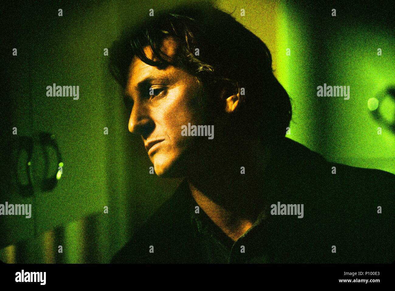 21 grams 2003 sean penn hi-res stock photography and images - Alamy