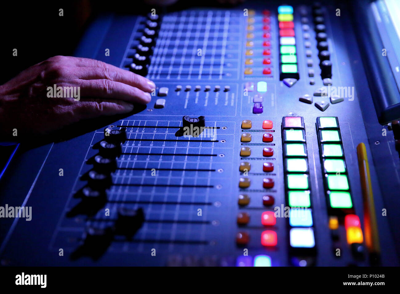 Recording light intensity hi-res stock photography and images - Alamy