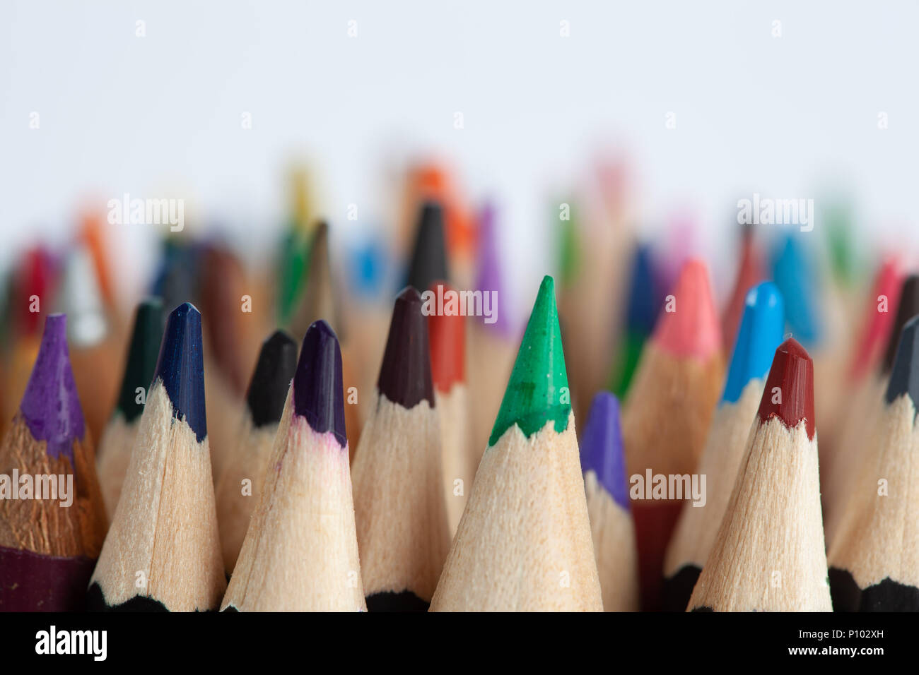 Rows of colorful pencils hi-res stock photography and images - Alamy