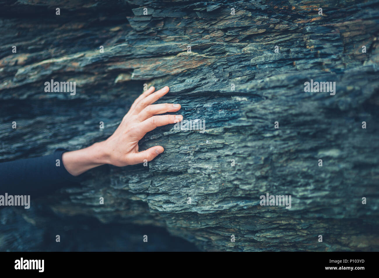 Slate rock cliff hi-res stock photography and images - Alamy