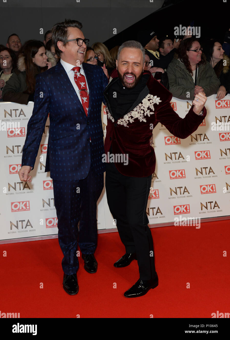 Black suit with gold detailing hi-res stock photography and images - Alamy