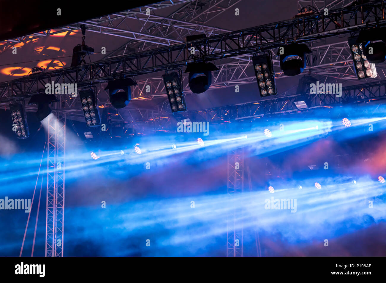 Stage scene hi-res stock photography and images - Alamy