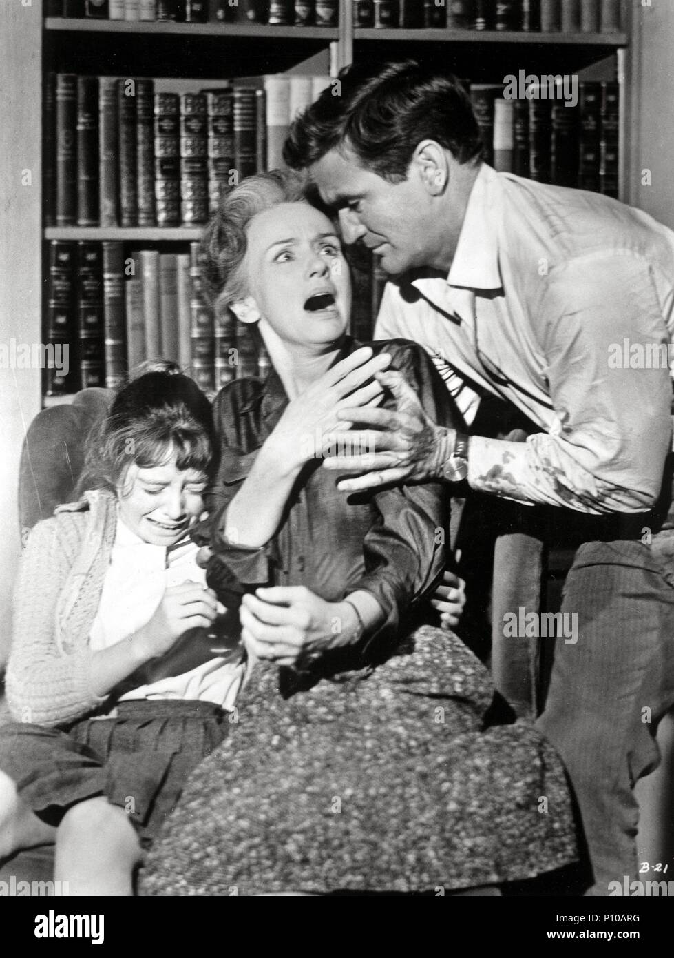 Birds rod taylor director alfred hi-res stock photography and images ...