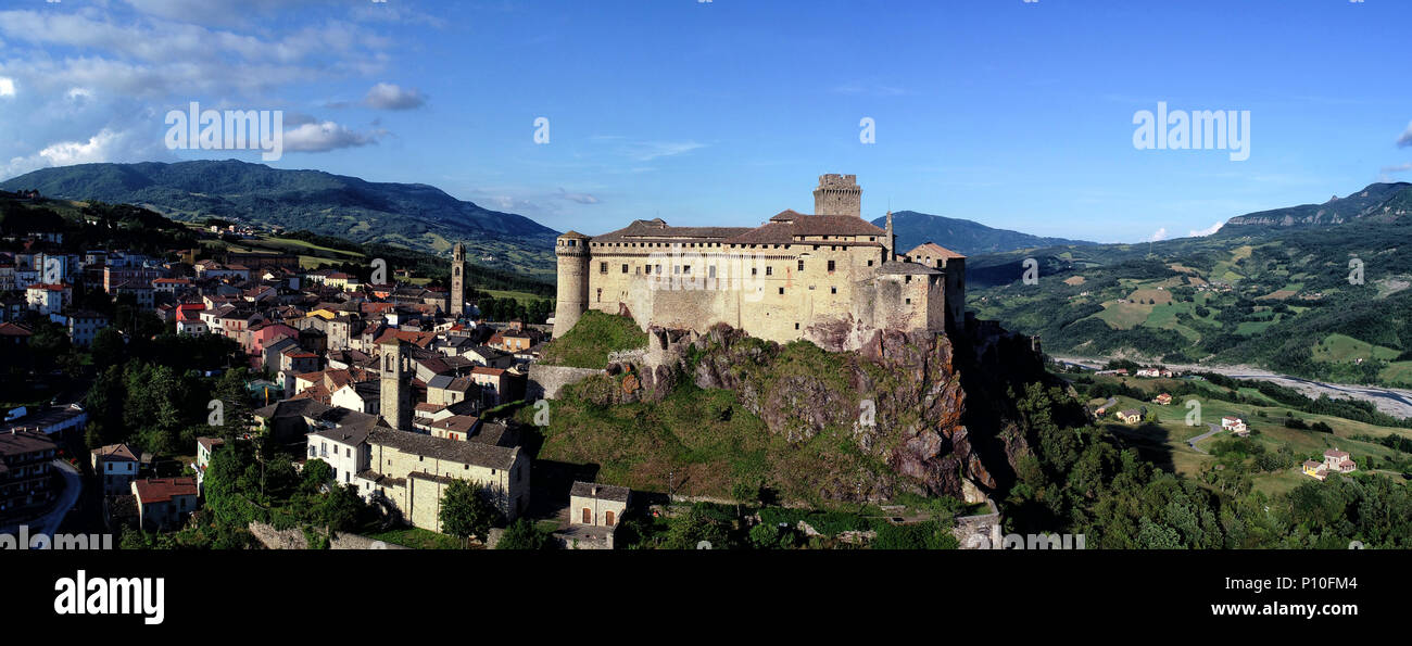 Aerial view of Bardi castle, Parma, Italy Stock Photo - Alamy