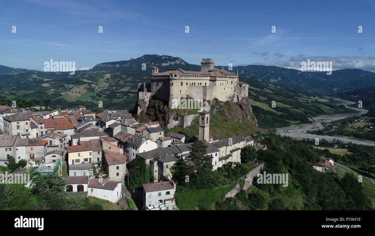 Aerial view of Bardi castle, Parma, Italy Stock Photo - Alamy