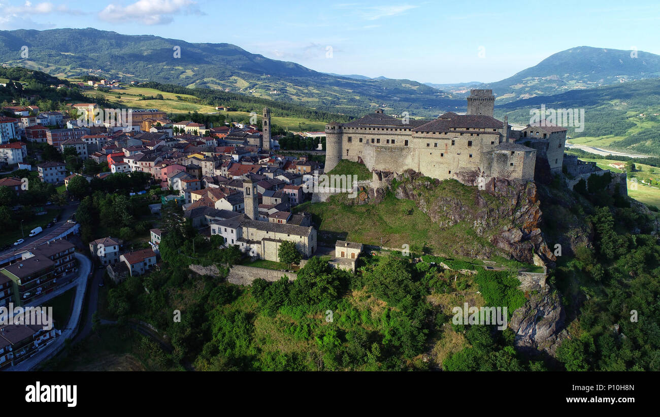 Aerial view of Bardi castle, Parma, Italy Stock Photo - Alamy