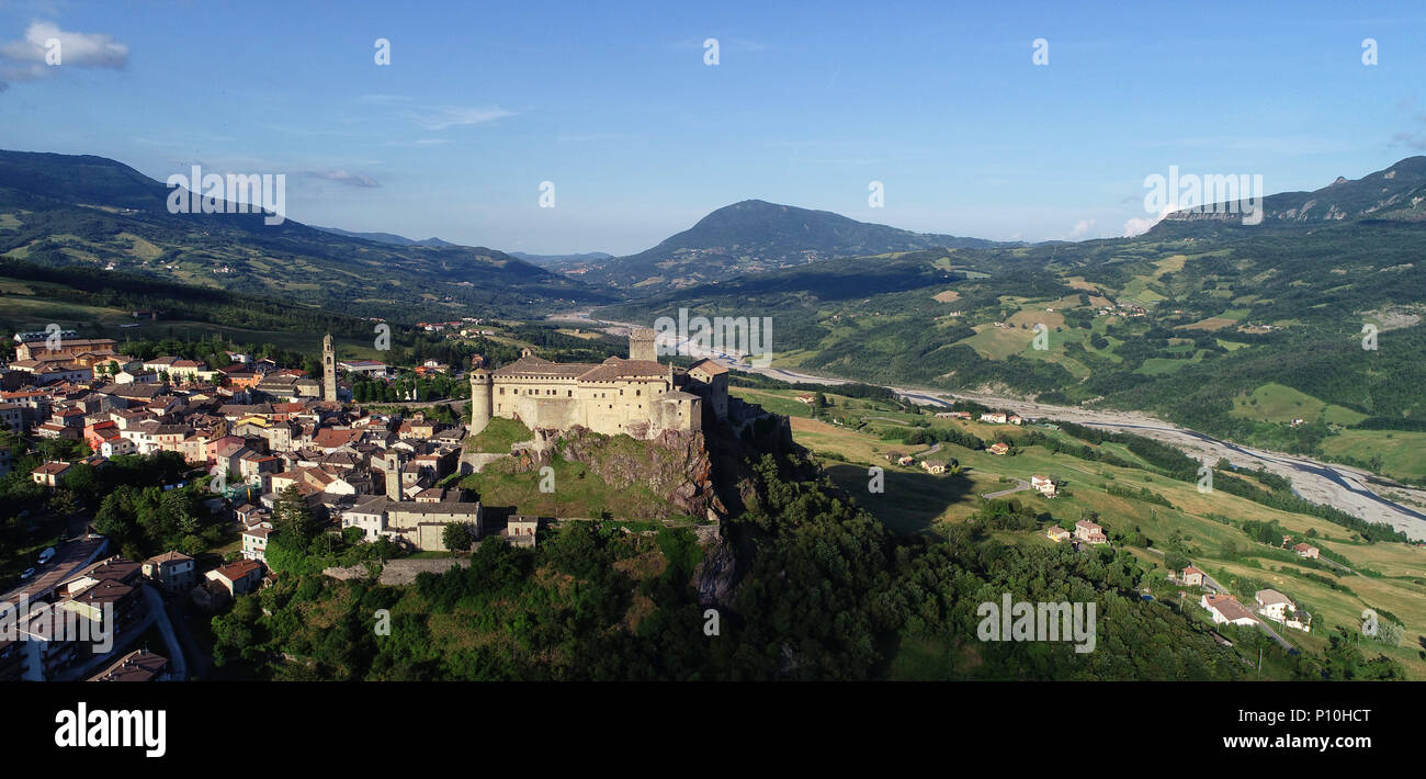 Aerial view of Bardi castle, Parma, Italy Stock Photo - Alamy