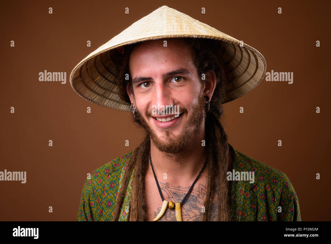 Rasta hat dreadlocks hi-res stock photography and images - Alamy