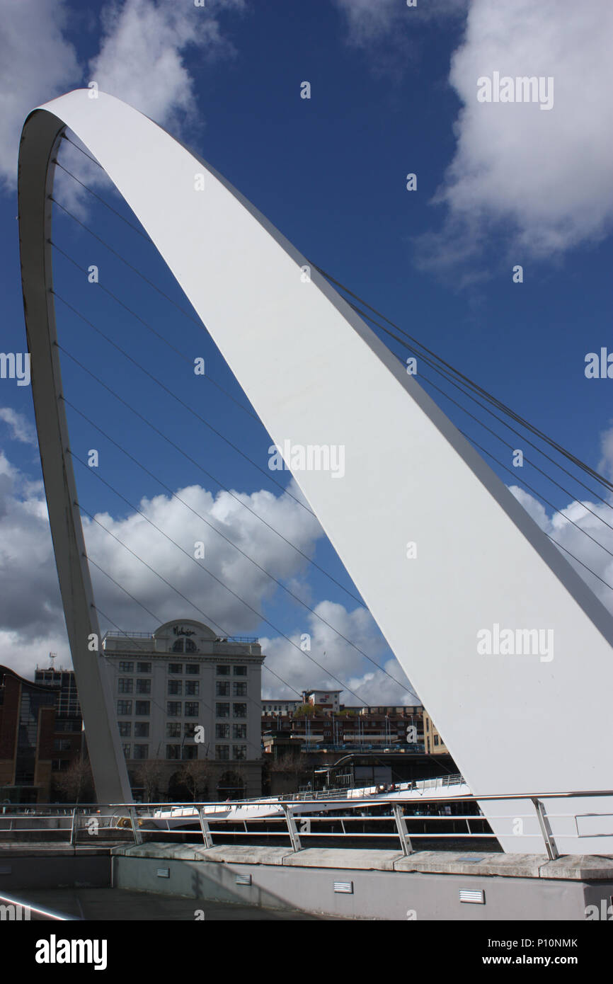 The Millennium Bridge over the River Tyne between Gateshead and ...