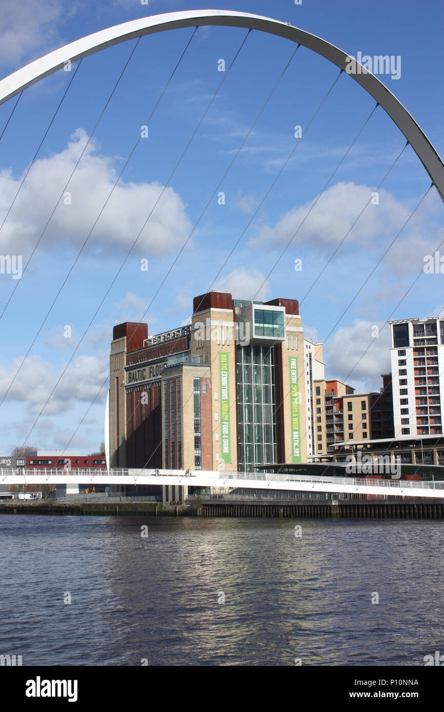 The Baltic Mill art gallery by the River Tyne in Gateshead Stock Photo ...
