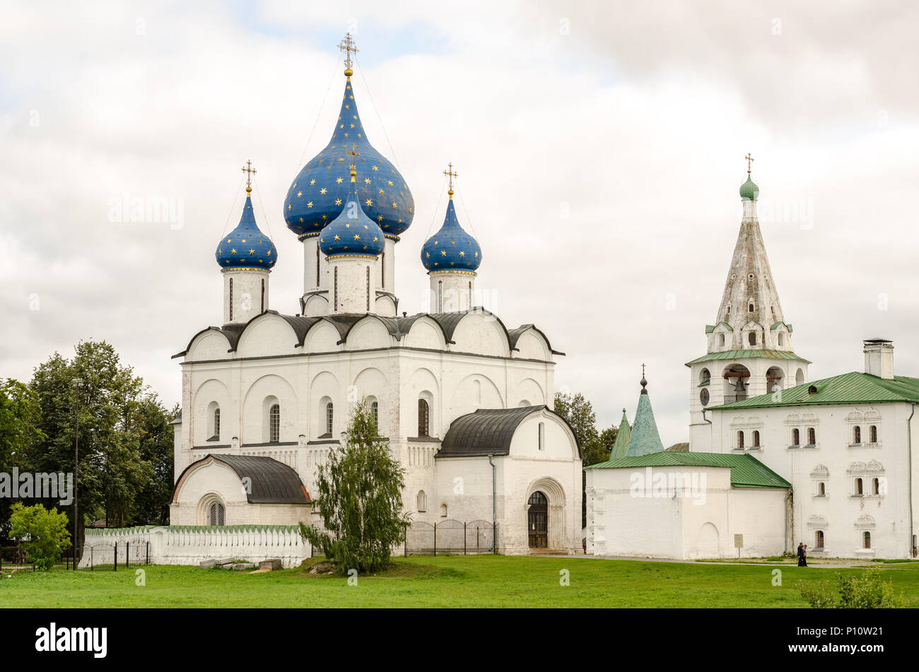 Golden spire dome hi-res stock photography and images - Alamy
