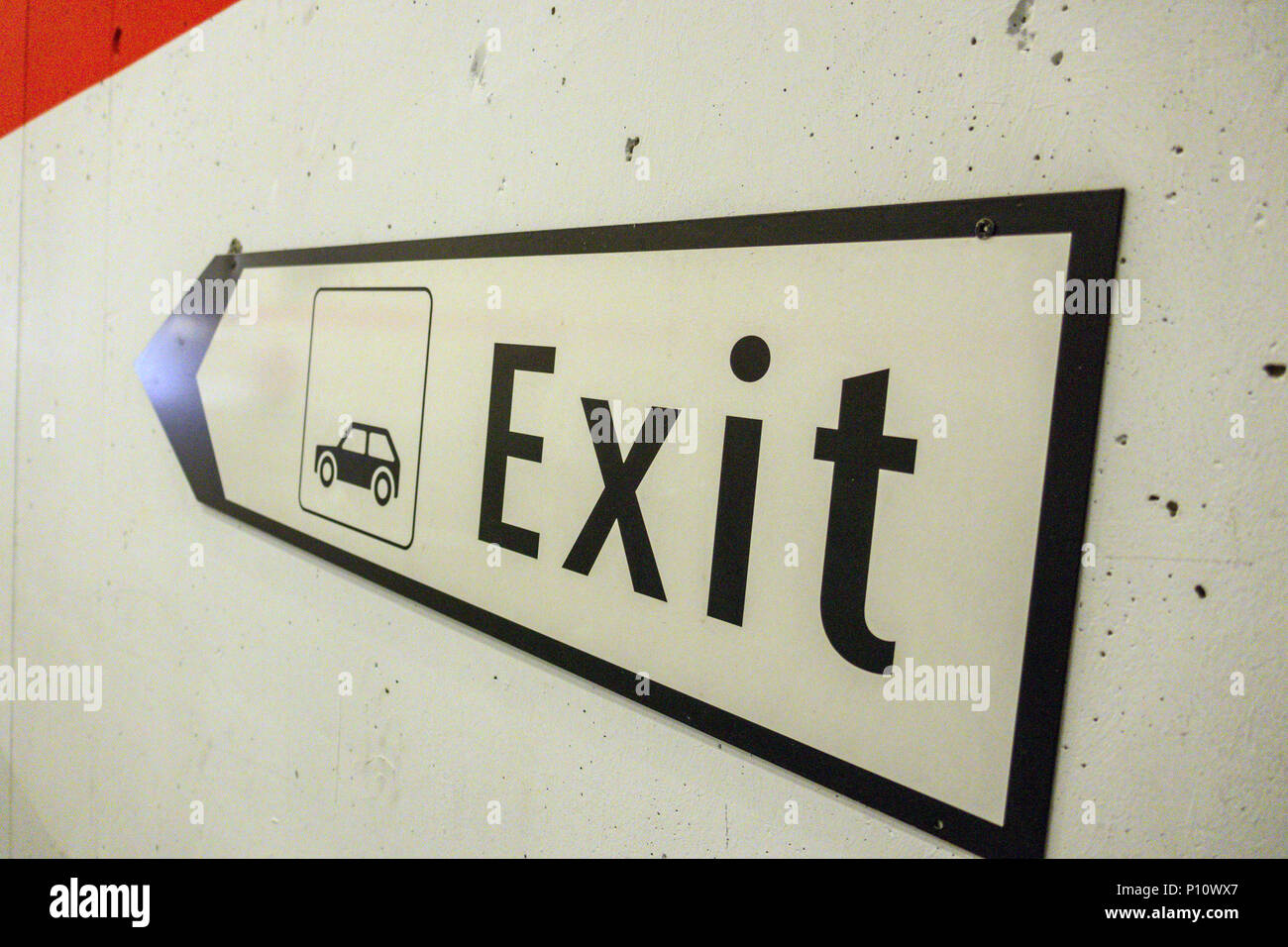 Car park exit sign hi-res stock photography and images - Alamy