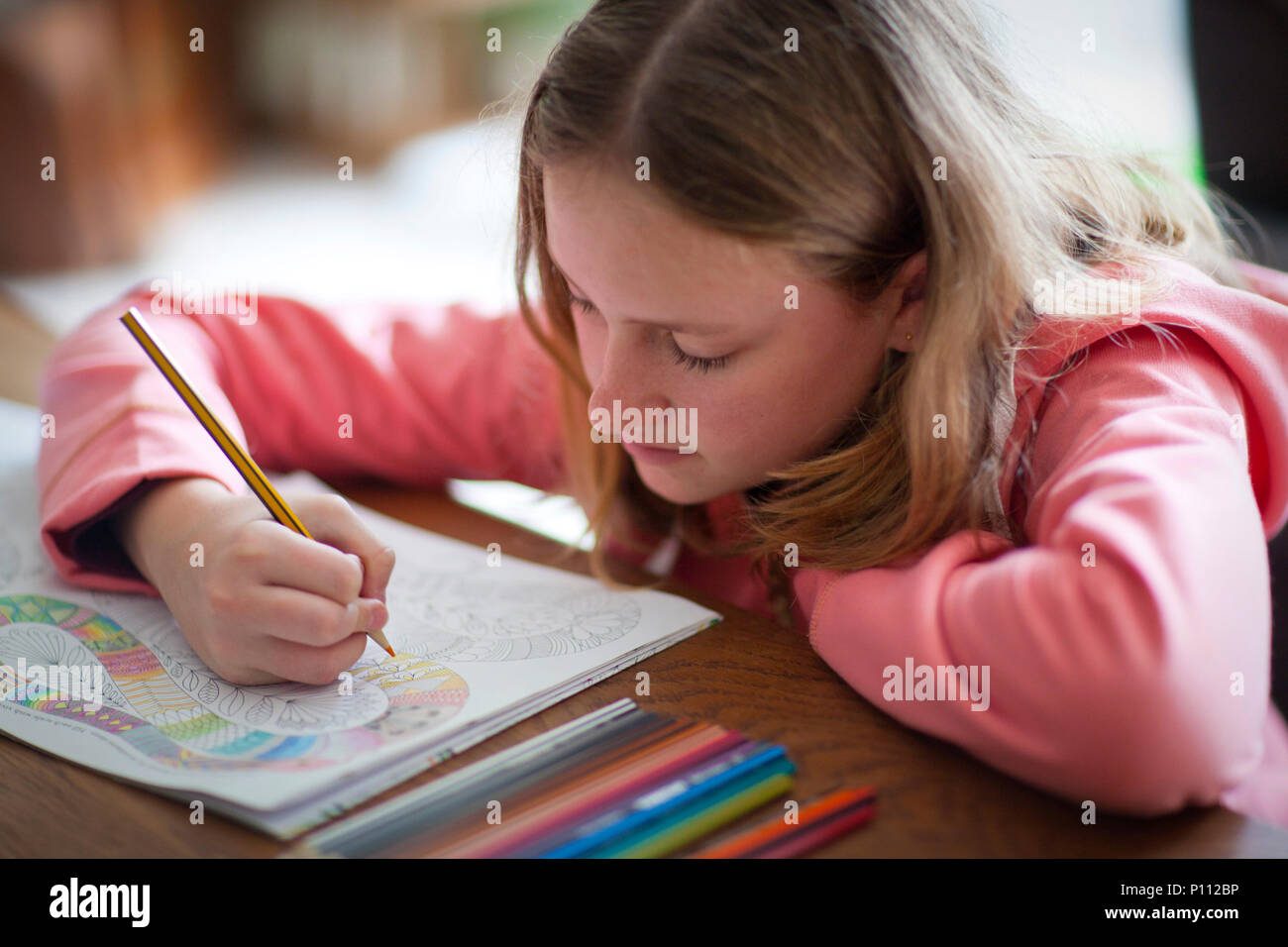 Colouring in drawing hi-res stock photography and images - Alamy