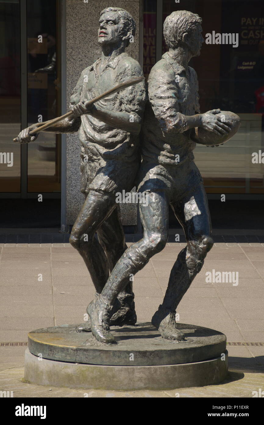 Statue of a rugby and hurling player on O'Connell street Limerick Stock ...