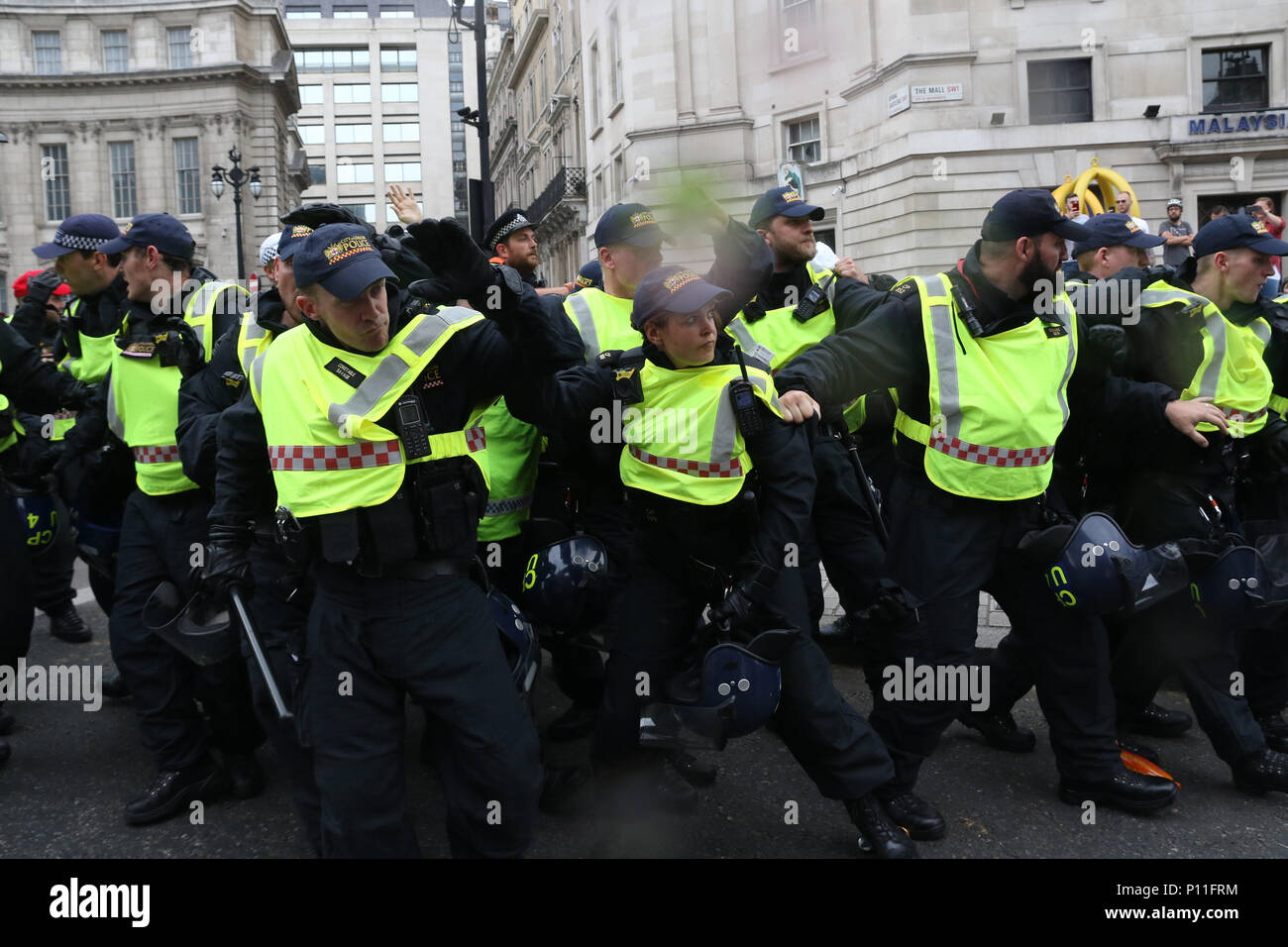 London, England. 9th June 2018. Tens of thousands of patriotic English ...