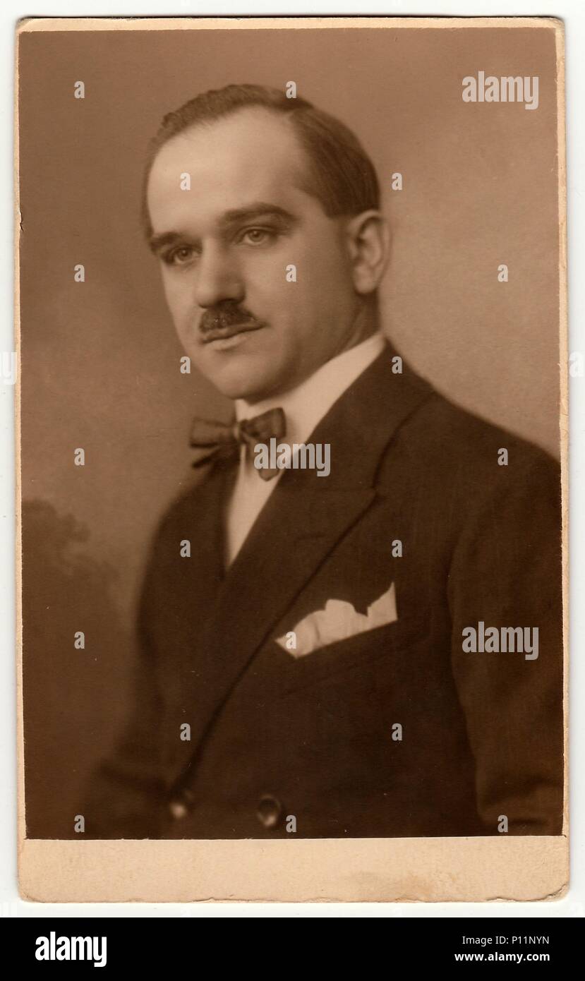 Fashion man 1925 hi-res stock photography and images - Alamy