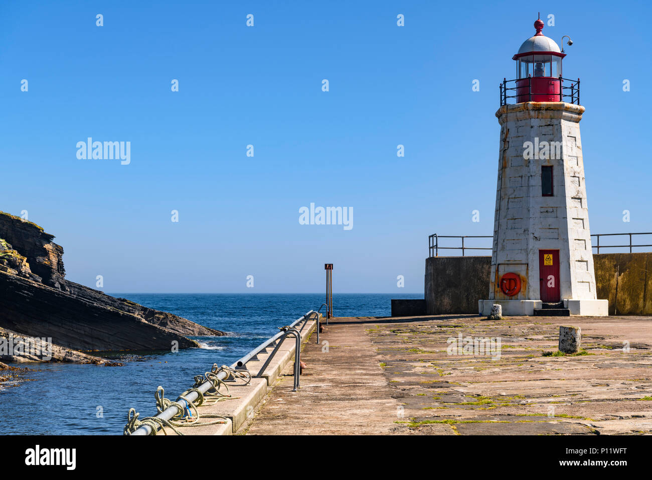 Entrance to lybster harbour hi-res stock photography and images - Alamy