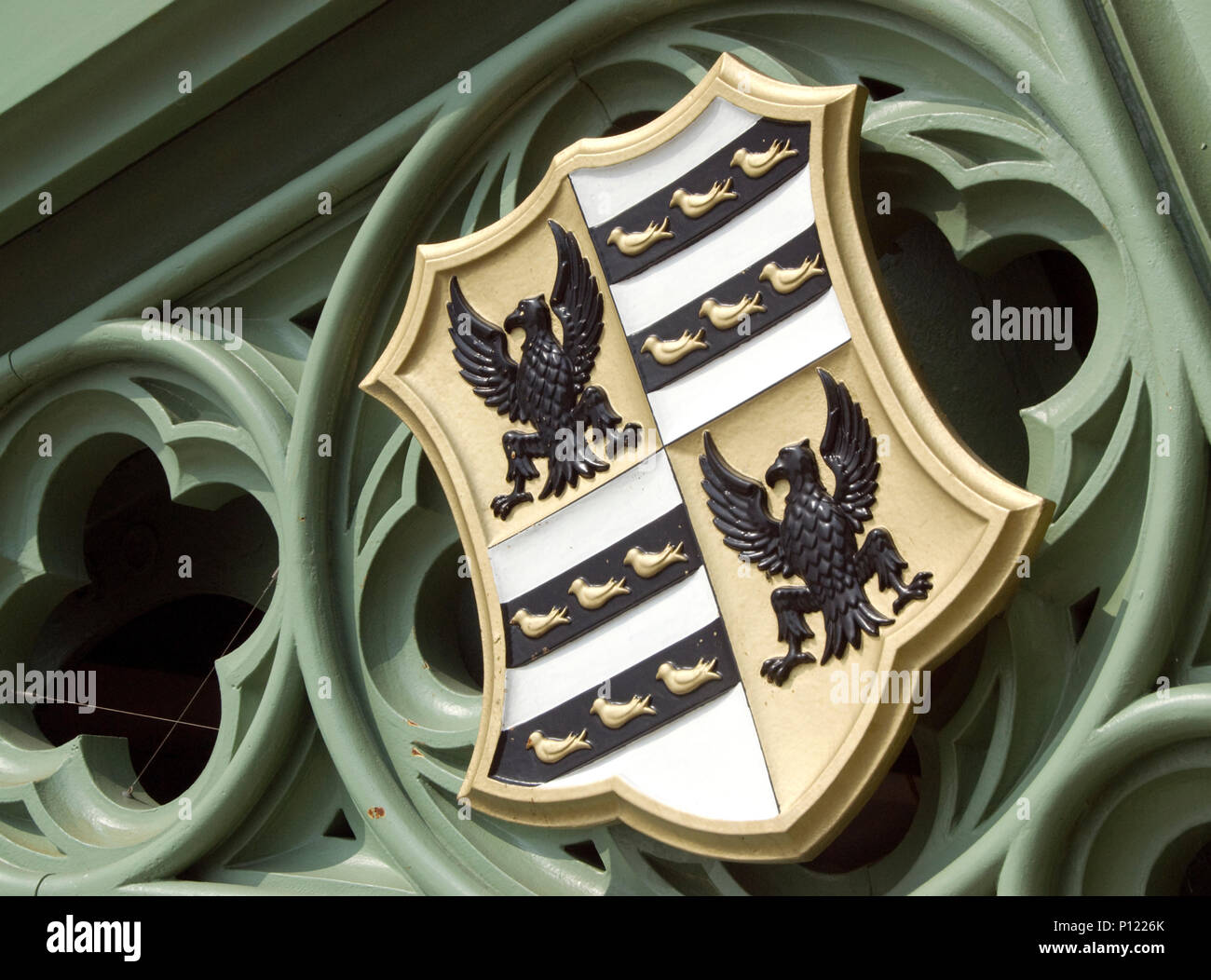 Westminster bridge coat of arms hi-res stock photography and images - Alamy