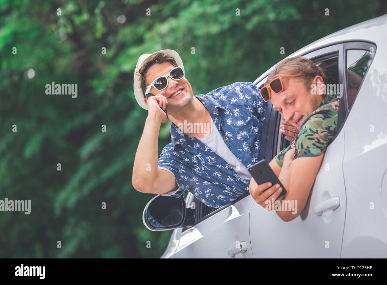 Two phones car hi-res stock photography and images - Alamy