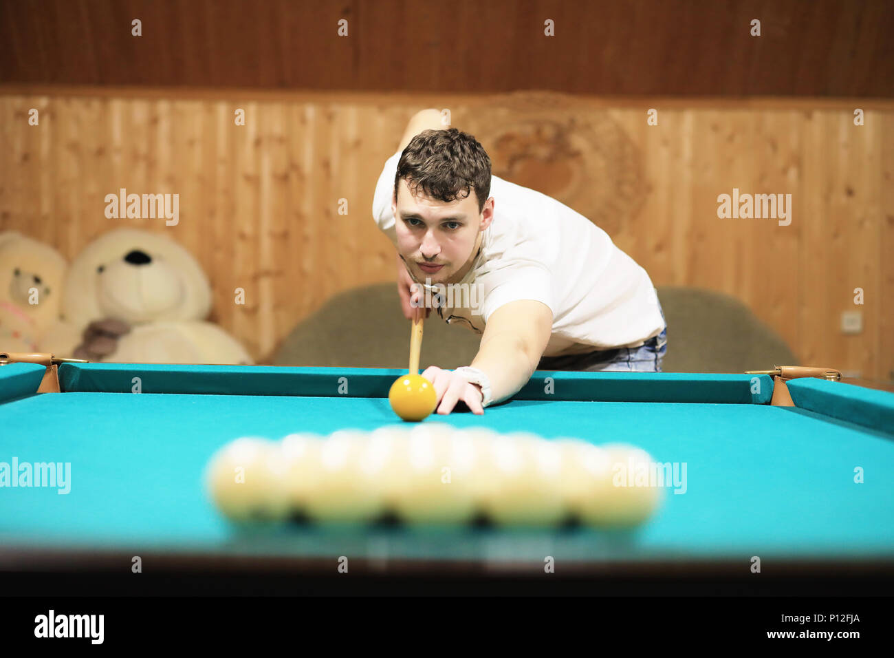 Men plays billiards in hi-res stock photography and images - Alamy