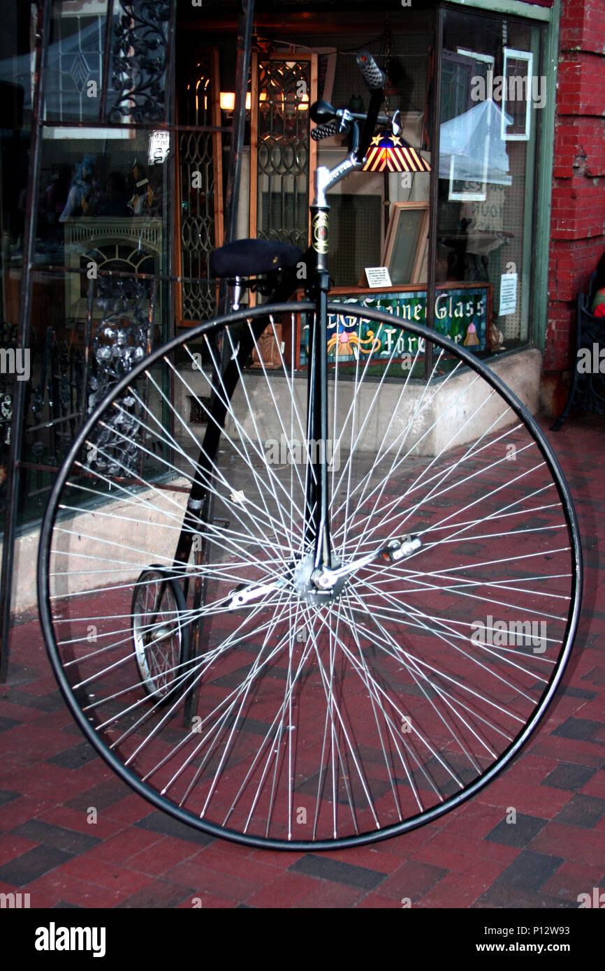 High wheel of vintage bicycle Stock Photo - Alamy