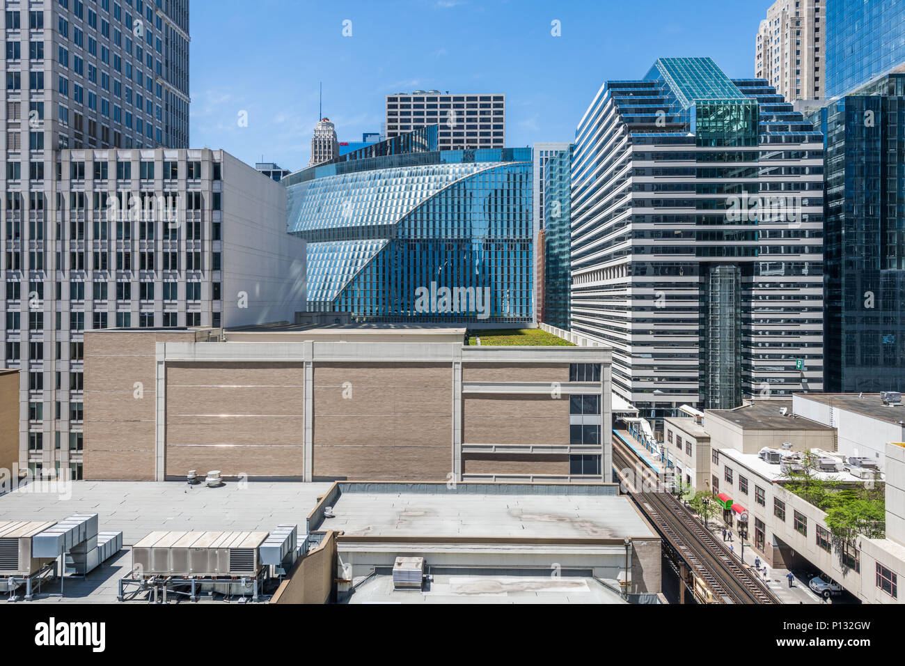 James r thompson center architecture hi-res stock photography and ...