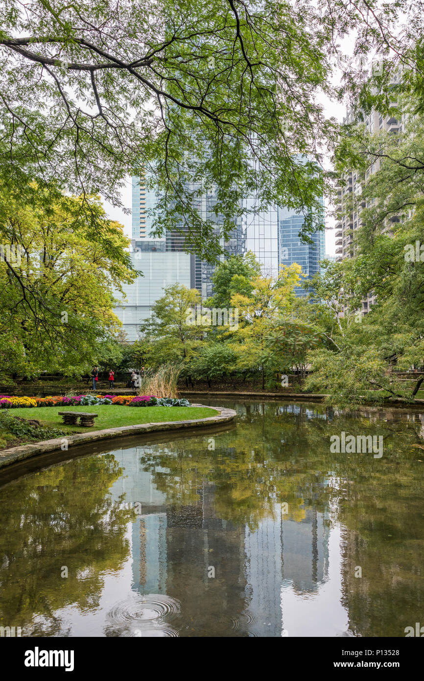 Chicago urban landscapes hi-res stock photography and images - Alamy