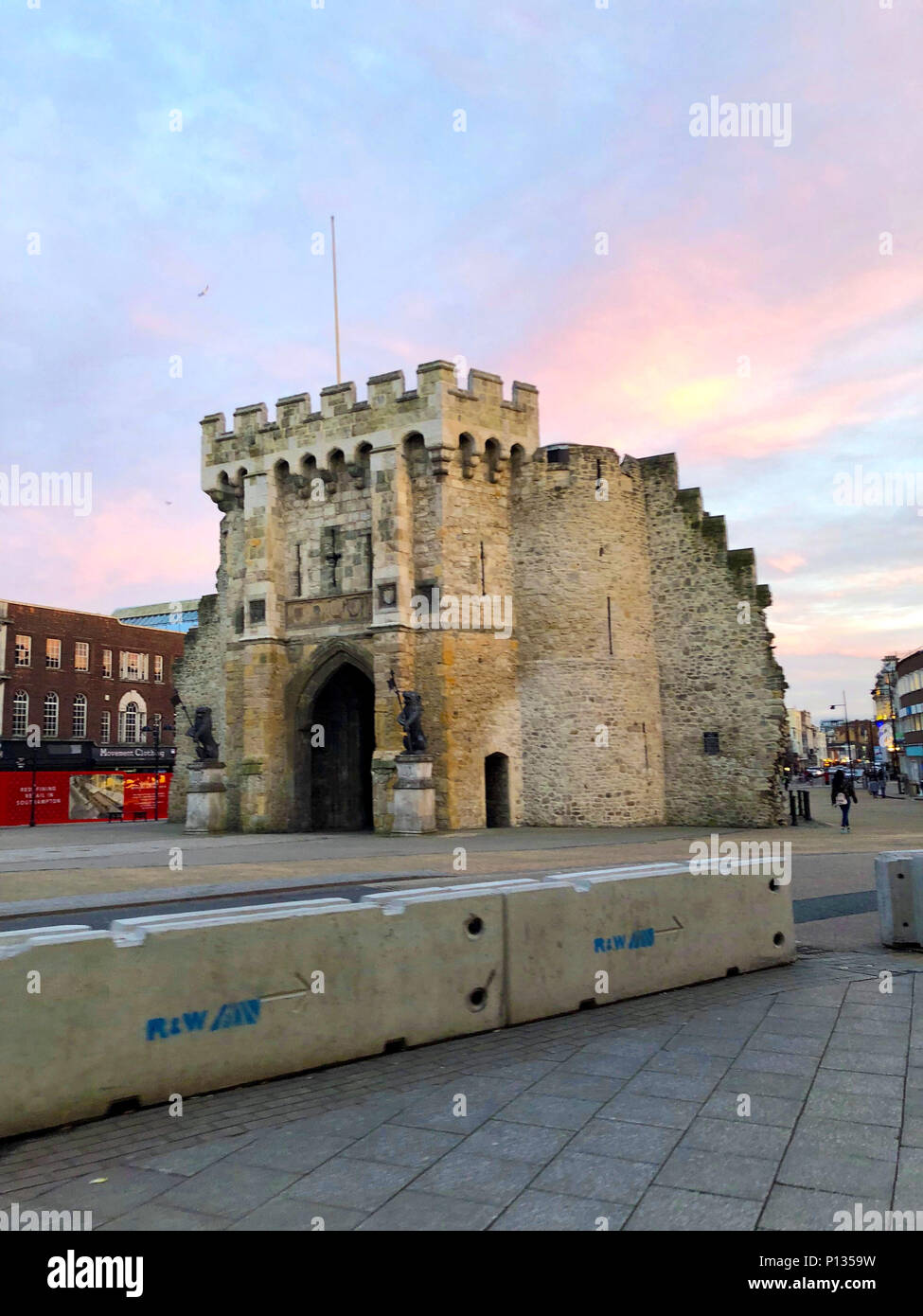 Bargate southampton hi-res stock photography and images - Alamy
