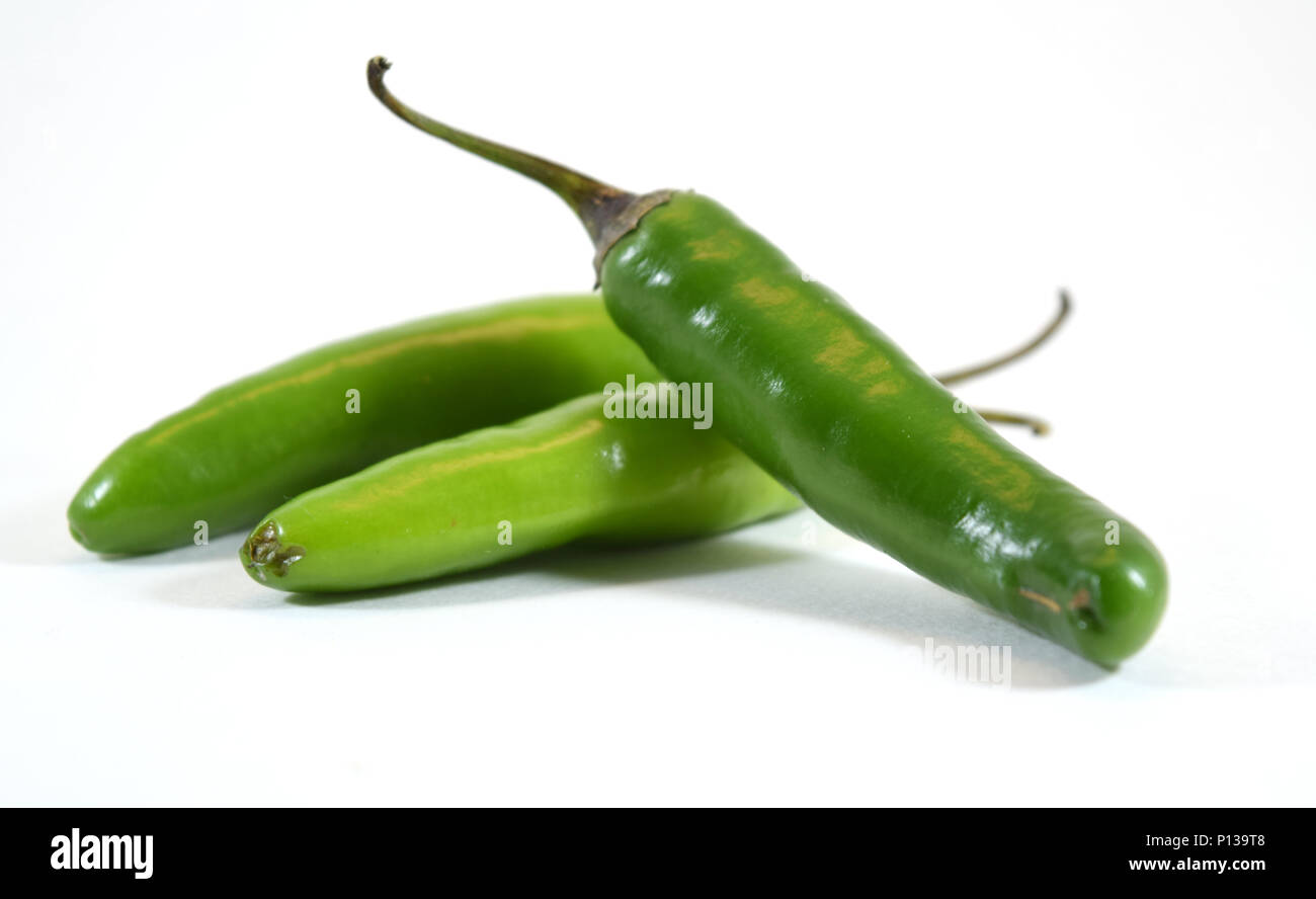 Spicy green serrano pepper (capsicum anuum) - isolated Stock Photo - Alamy