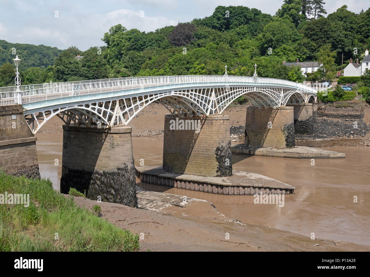 River wye cast iron bridge hi-res stock photography and images - Alamy