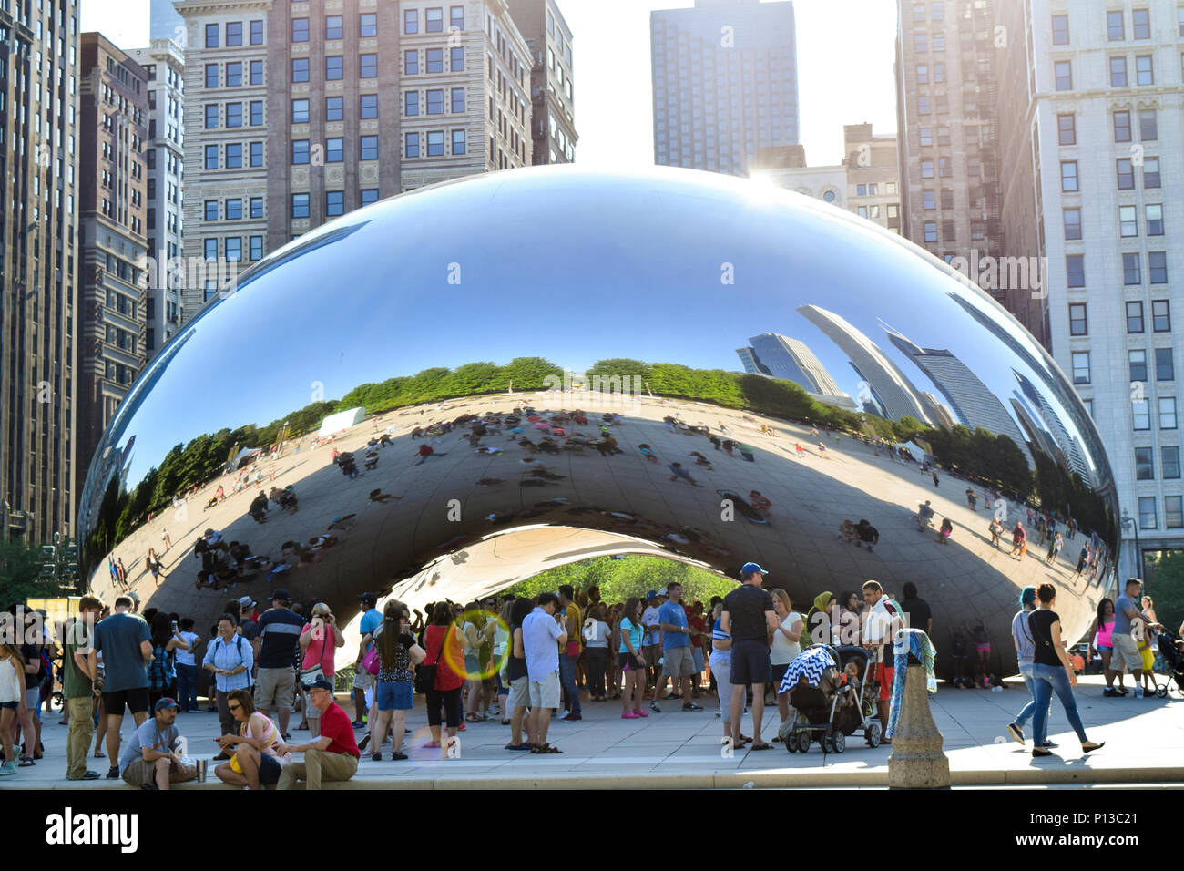 CHICAGO, ILLINOIS (USA) - JULY 22nd, 2016: Millennium Park, Chicago ...