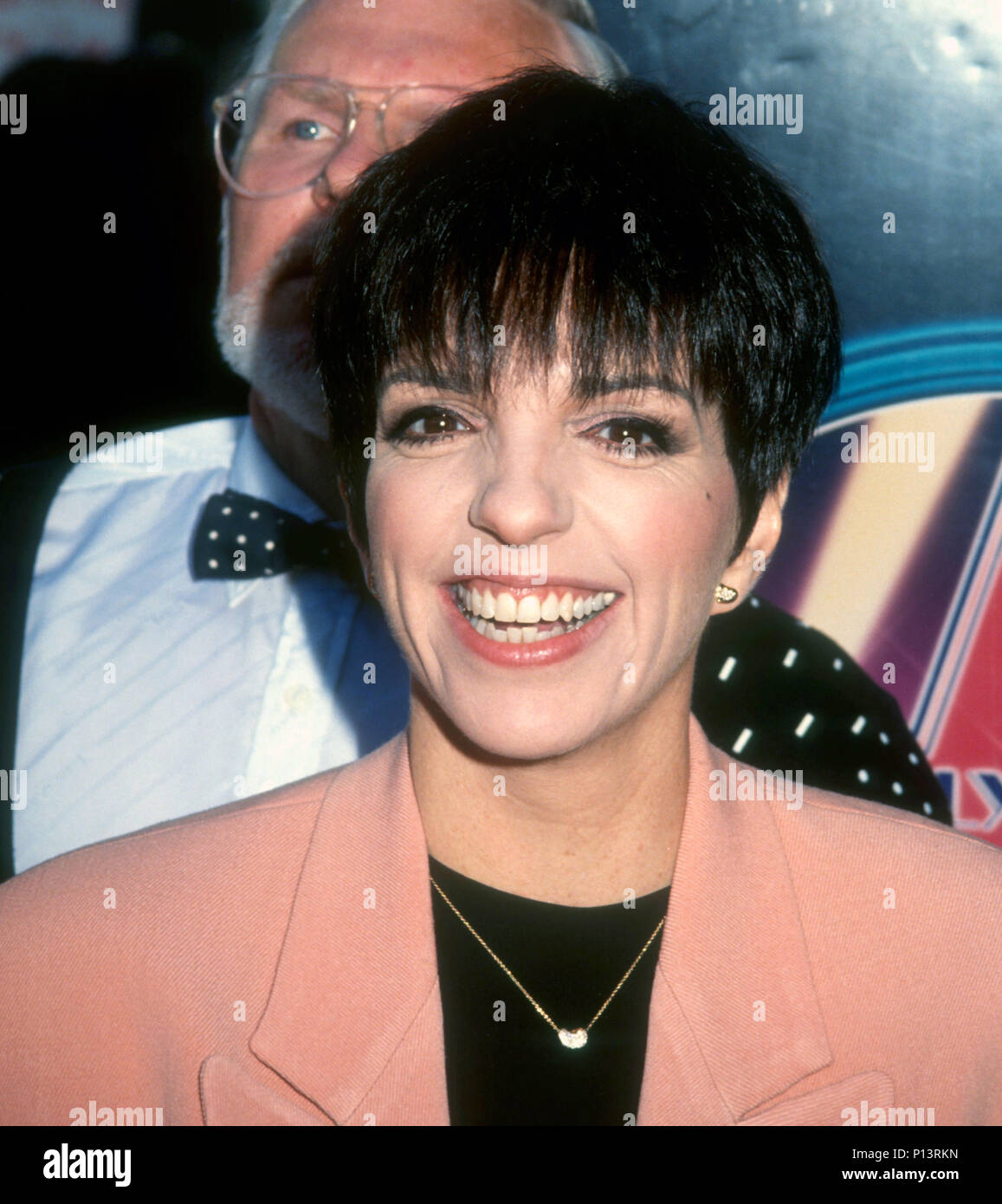 HOLLYWOOD, CA - SEPTEMBER 30: Actress/singer Liza Minelli attends the ...