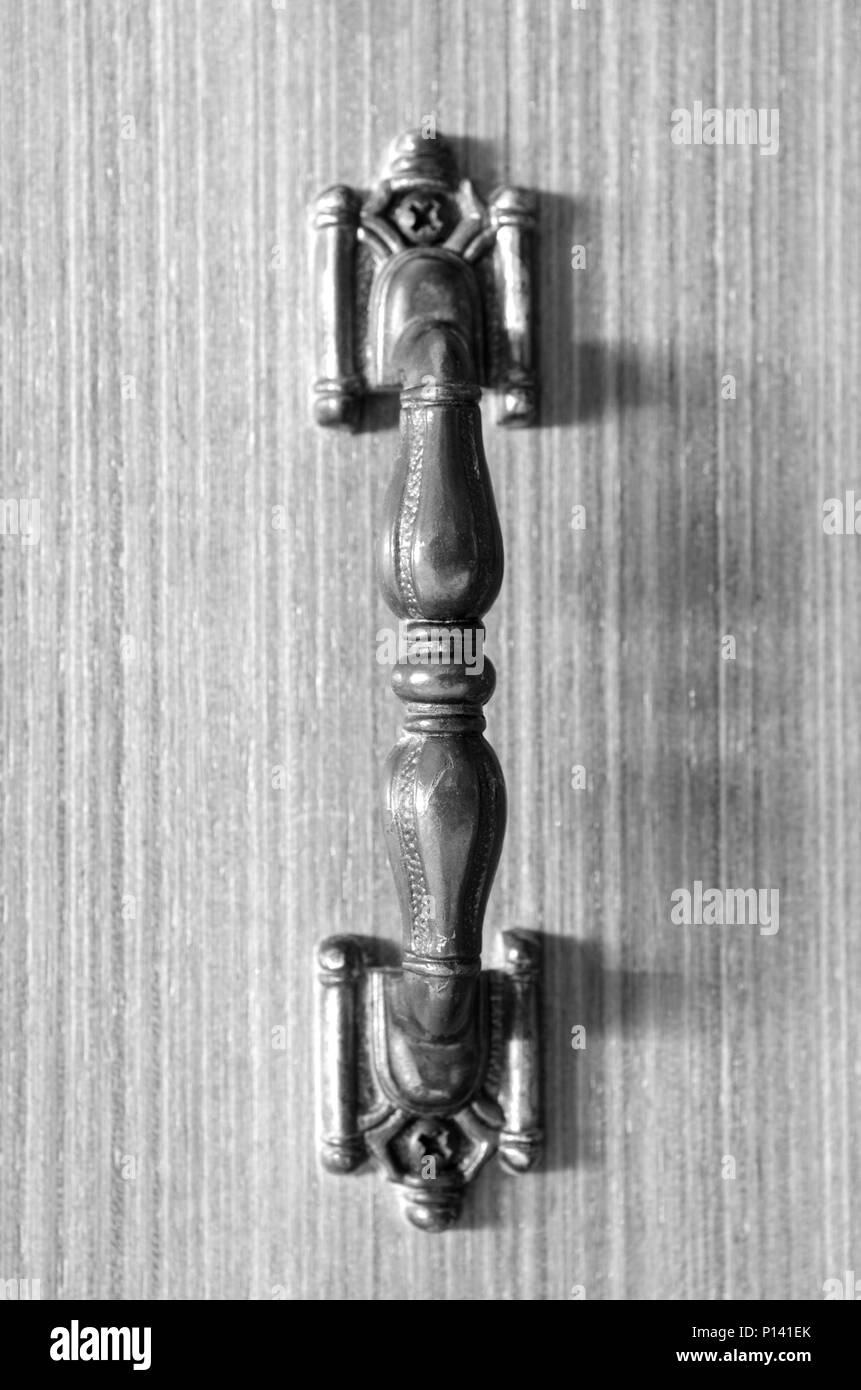 Old antique door and door handle Stock Photo - Alamy