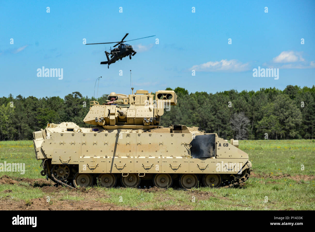 A U.S. Army M2A2 Bradley Fighting Vehicle, assigned to the 4-118th ...